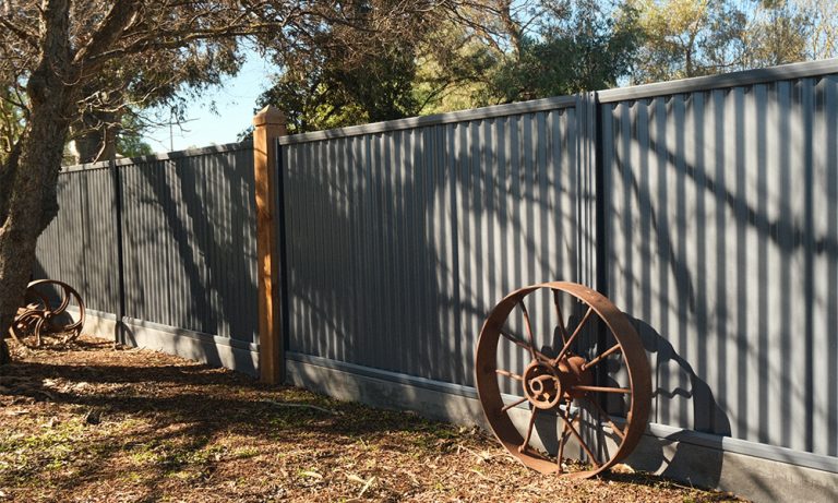 Bazza Fencing's COLORBOND® steel Fencing project Awards Finalist ...